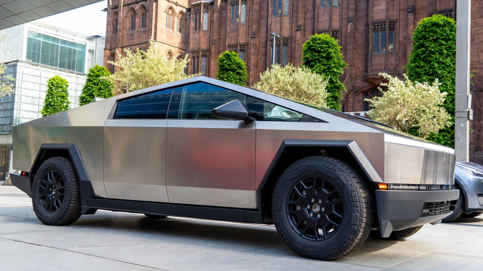 Emily Forlini – Senior Reporter