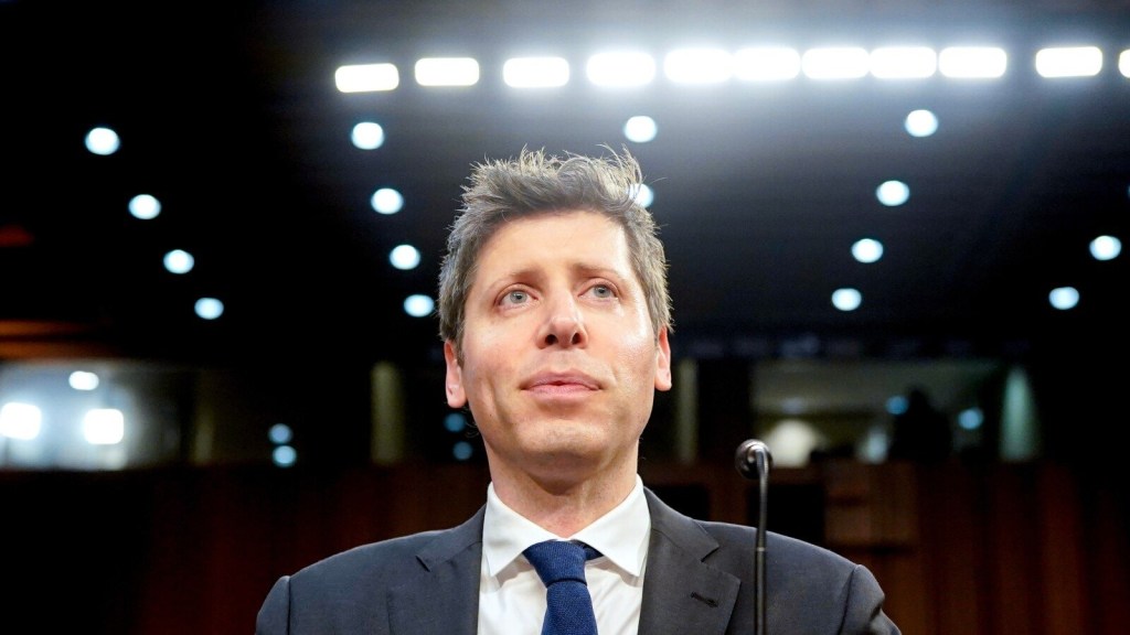 Emily Forlini – Senior Reporter